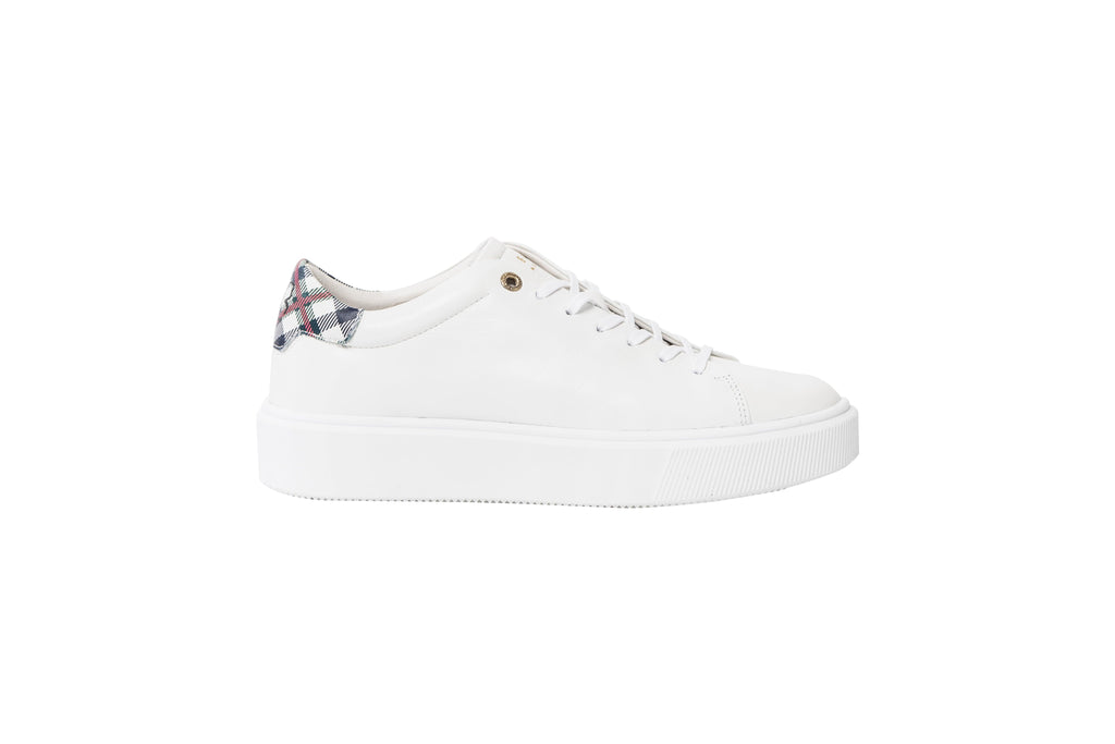 Filona – The Shoe Curator